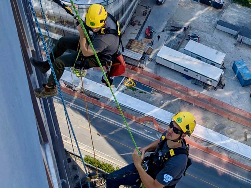 Services - VAS - Vertical Access Solutions Inc.